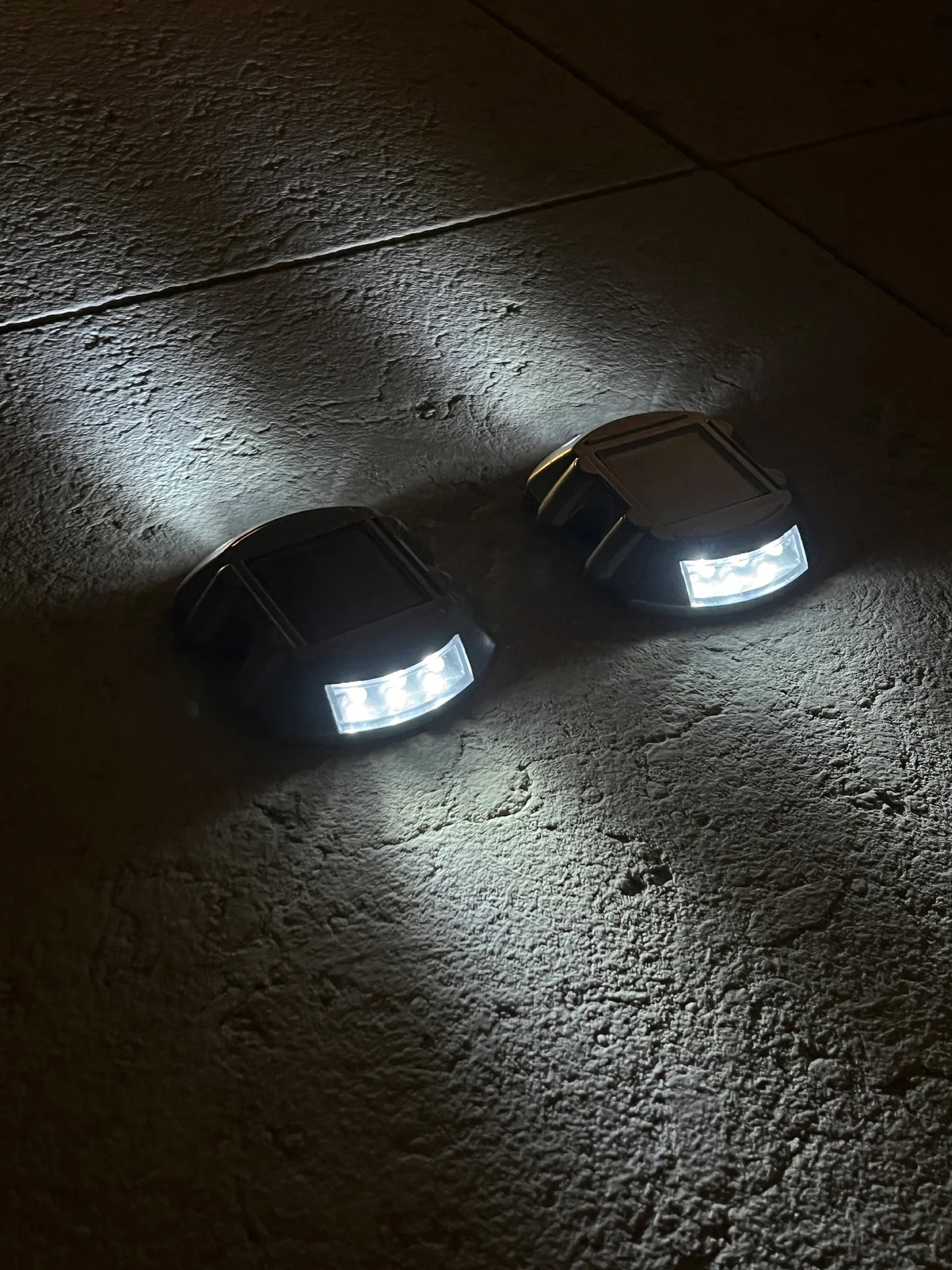 Solar LED Driveway Markers (2-pk) – Light Letter